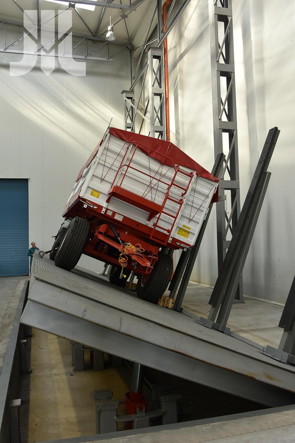 Vehicle stability tests - Pronar Sp. z o.o.